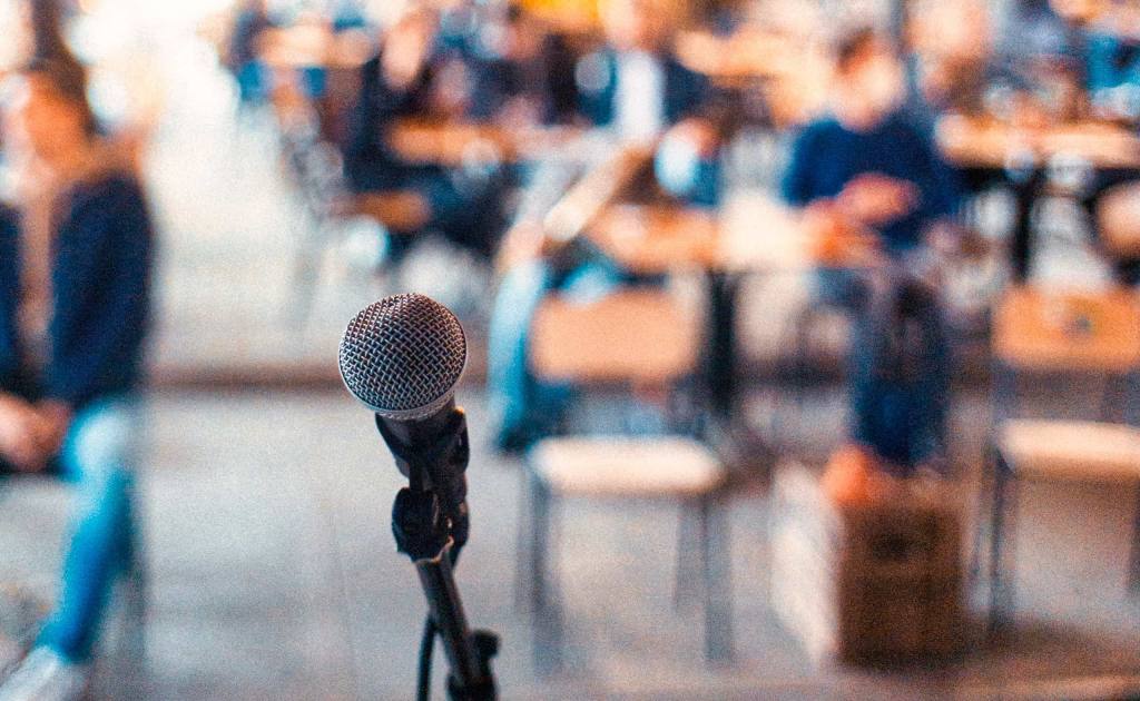 Microfono abierto literario – Casa de los Coroneles