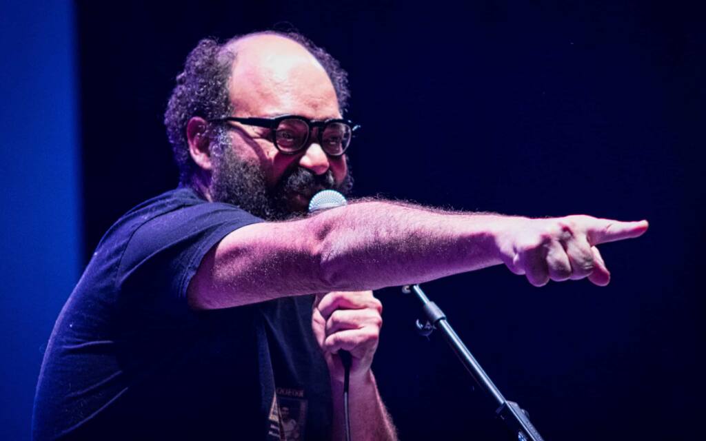 Ignatius Farray: «La comedia salvó mi vida» – Casa de los Coroneles